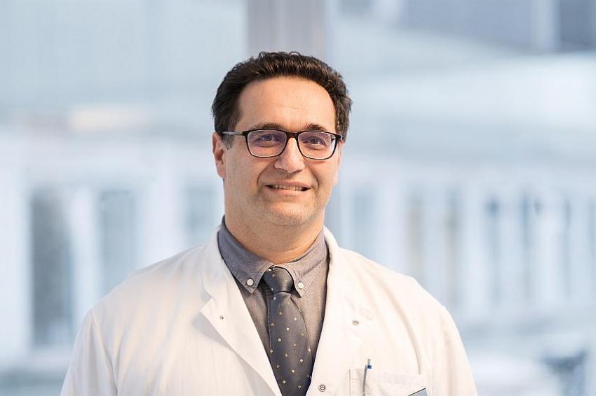 Paracelsus-Klinik Bremen: Dr. med. Reza Akhavan-Sigari verstärkt ... Paracelsus-Klinik Bremen: Dr. med. Reza Akhavan-Sigari verstärkt ...
